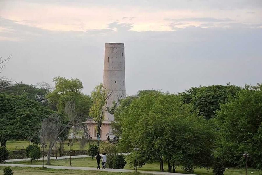 Exploring Hiran Minar: A Historical Jewel in Sheikhupura - Let's Travel